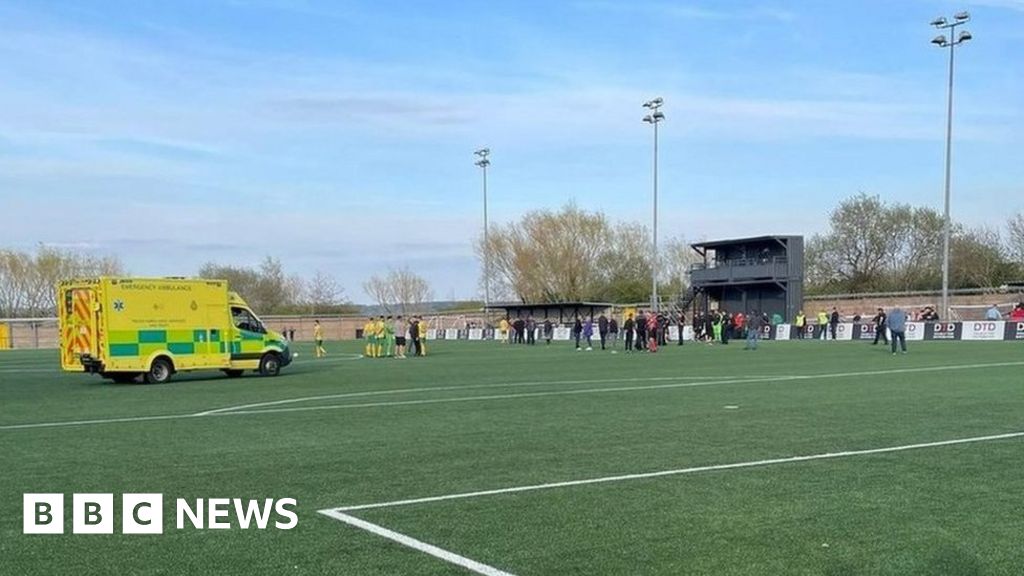 Two fans hurt at Flint v Caernarfon's Cymru Premier game - BBC News