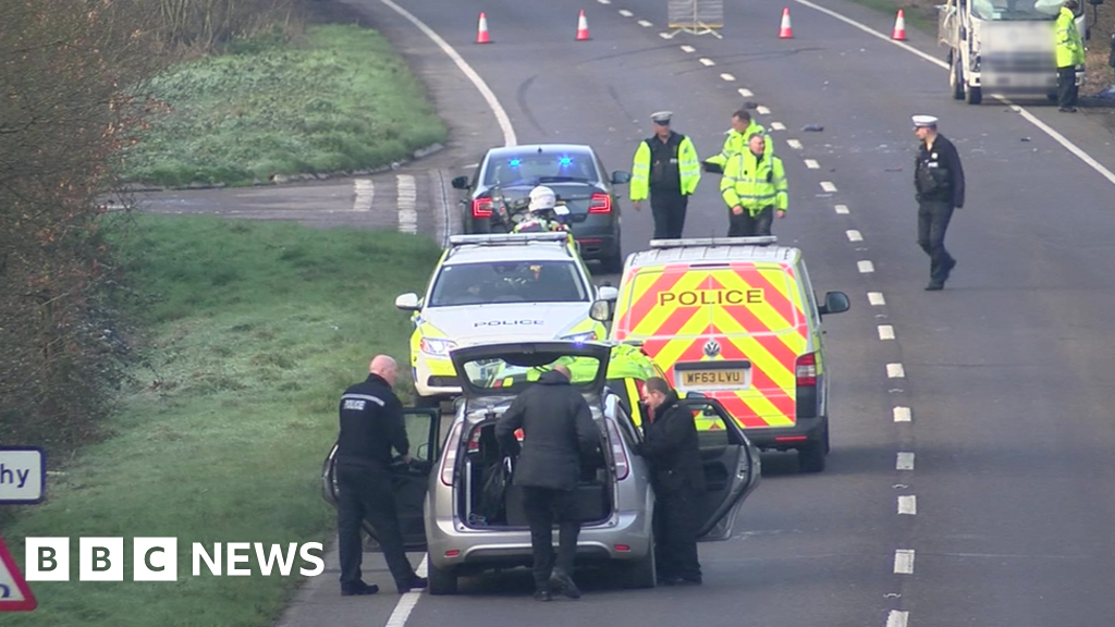Woman dies in tipper truck crash on A39 in Barnstaple - BBC News