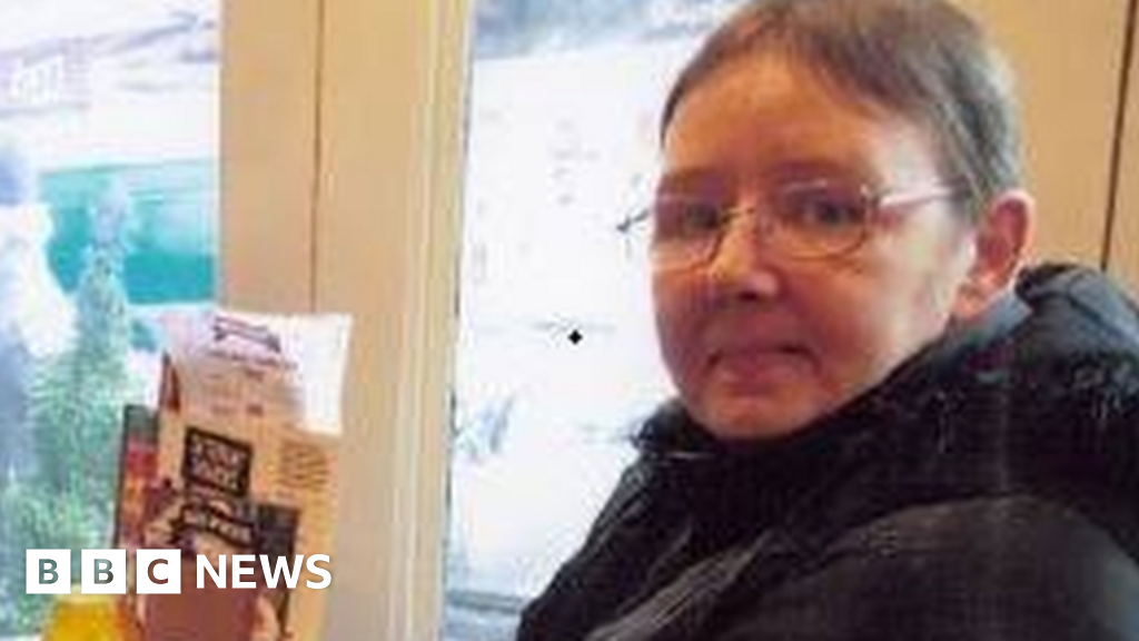 Body of missing woman Janet McQueen found in Glasgow river - BBC News