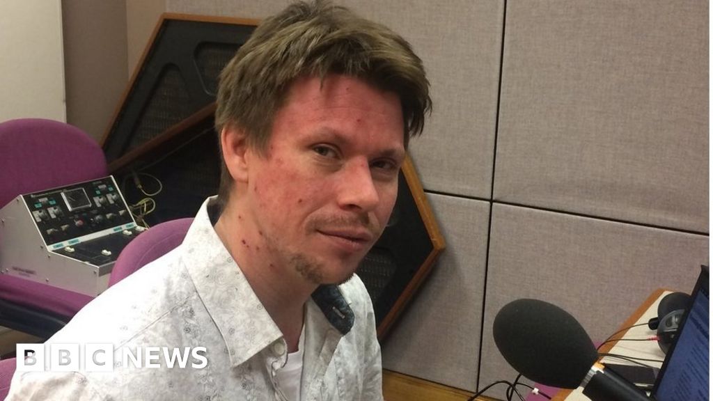 Lauri Love: Hacking suspect could face years in US jail before trial ...