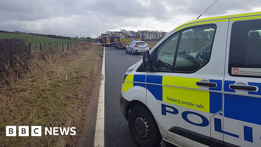 A75 reopens following three-car crash near Dumfries - BBC News