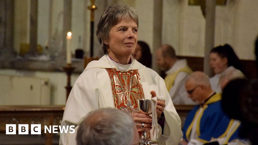 New Bishop of Monmouth Cherry Vann can help 'unify' Church - BBC News
