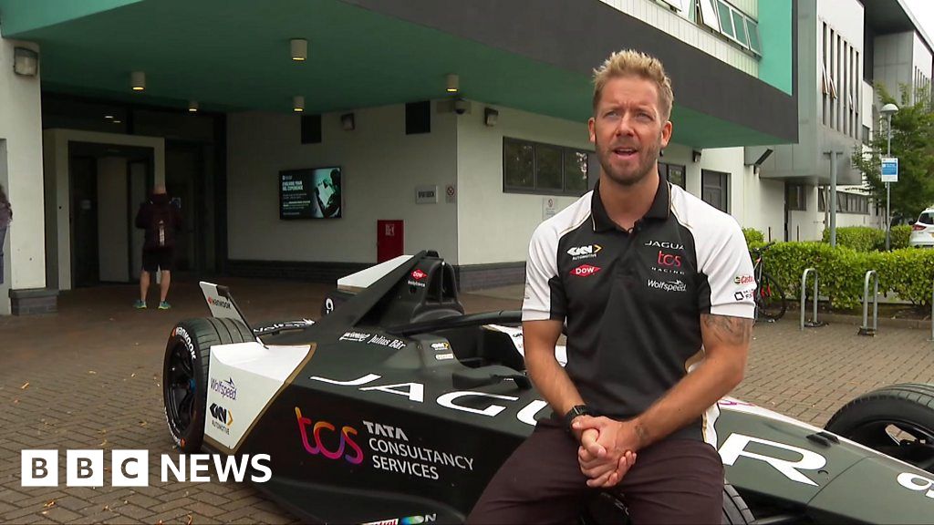 Formula E racer praises sport for young people - BBC News