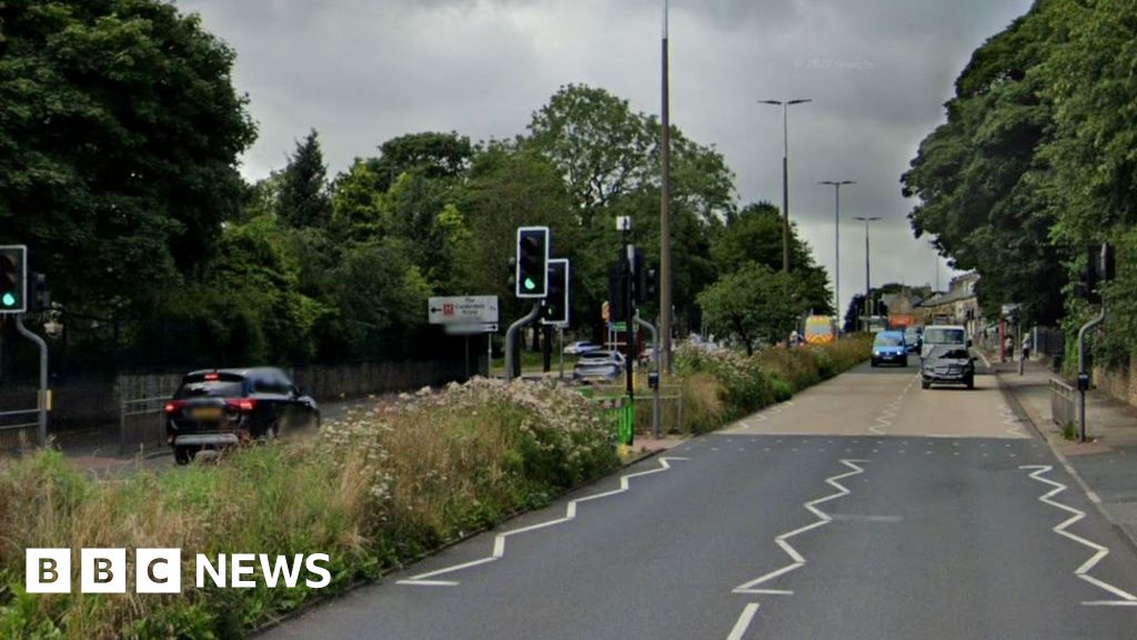 Halifax crash: Girl, 9, dies days after being hit by car - BBC News
