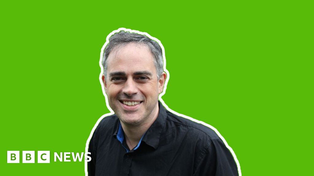 Five things Green Party co-leader Jonathan Bartley told Newsbeat - BBC News