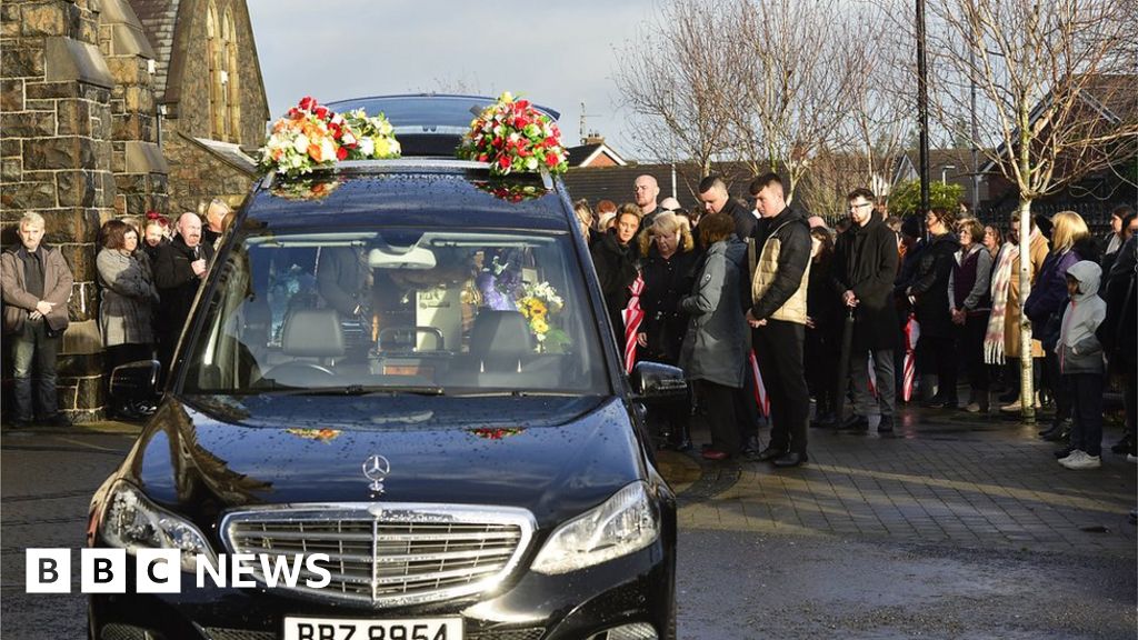 Odhrán Kelly was light and love of his family, funeral hears - BBC News