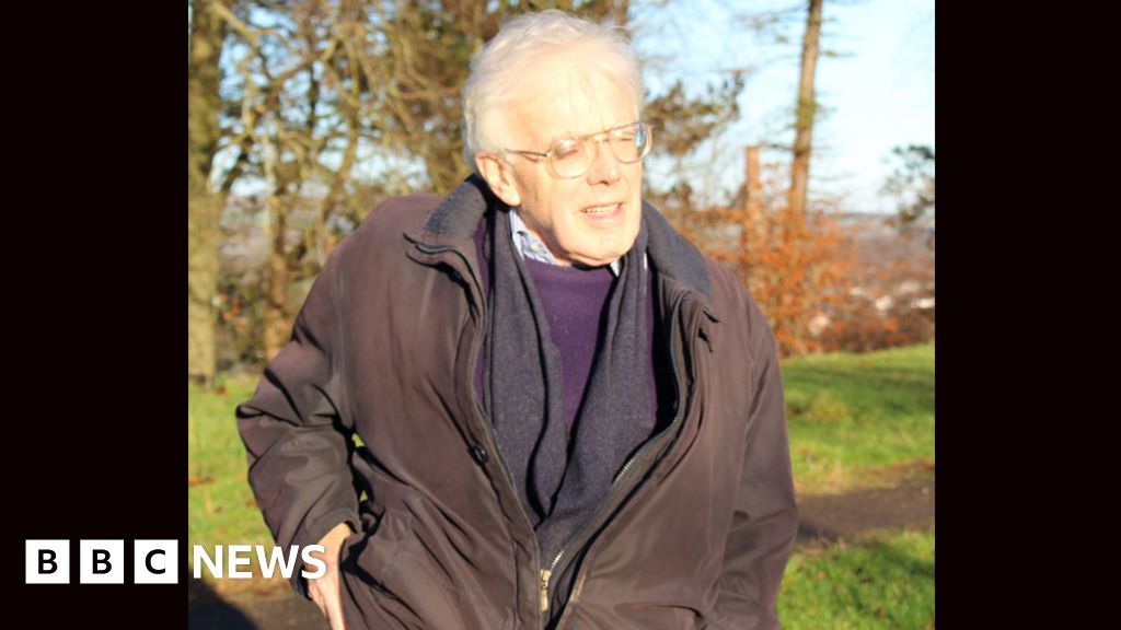 Further searches for Roger Fletcher missing near Dornie - BBC News