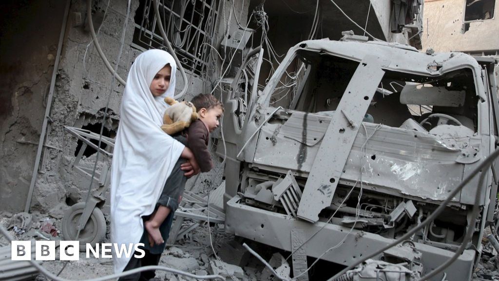 Syria conflict: Who's to blame for talks suspension? - BBC News