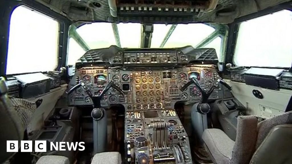 Concorde to go on display in Filton - BBC News
