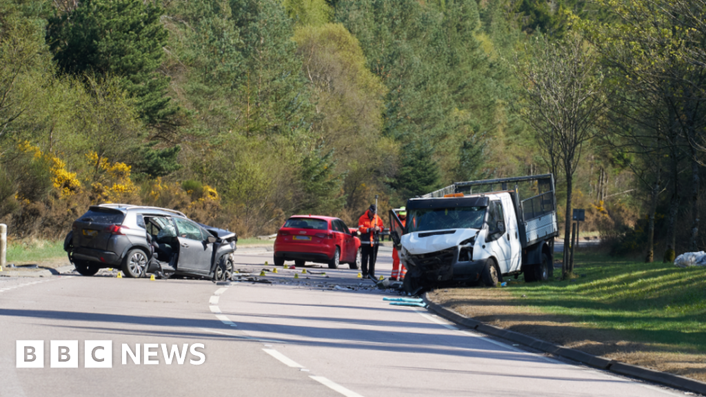 Woman, 28, dies after three-vehicle crash on A96 in Moray - BBC News