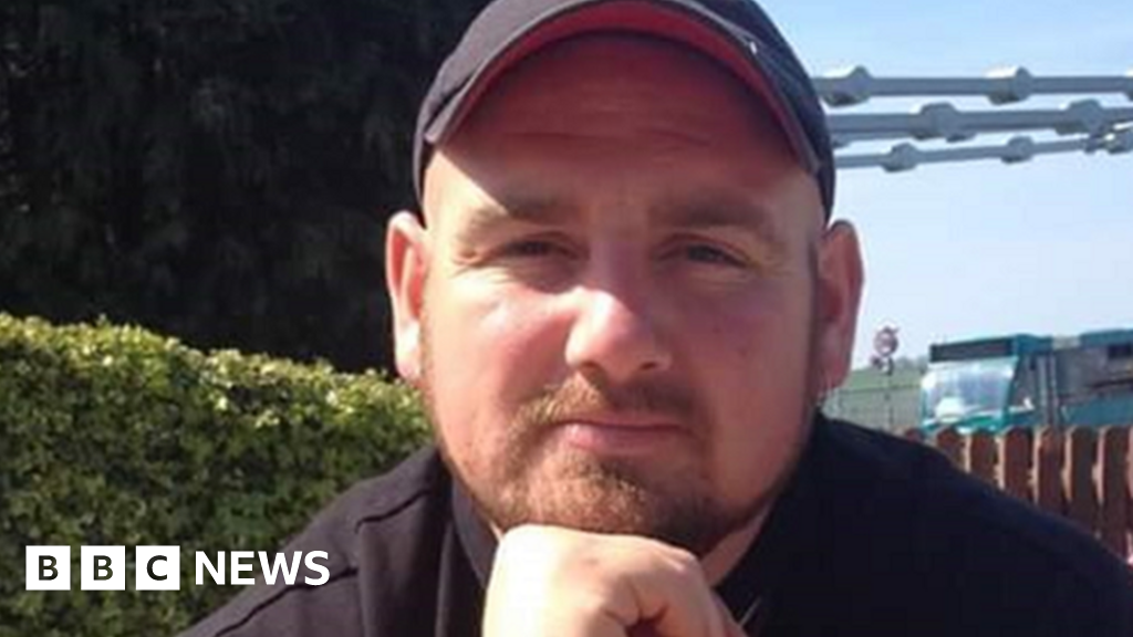 Tributes to cyclist Robert Holmes after crash near Menai Bridge