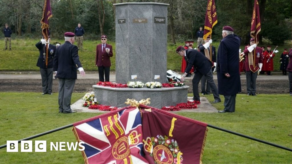 Aldershot IRA Bombing: 50th anniversary memorial unveiled - BBC News