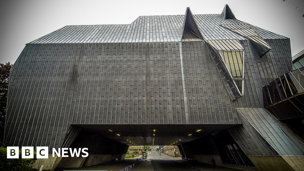 The Elephant in Coventry listed status bid fails - BBC News