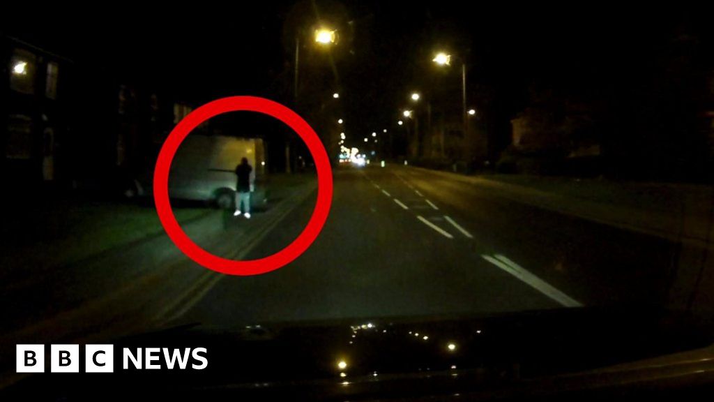 Dashcam captures car being shot at in Dunstable