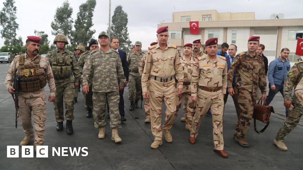 Iraq 'to take control of Kurdistan border crossings'