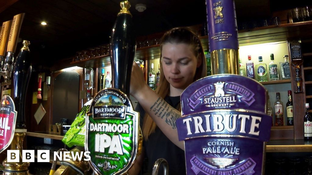 Devon and Cornwall pub owners taking a 'leap of faith' - BBC News