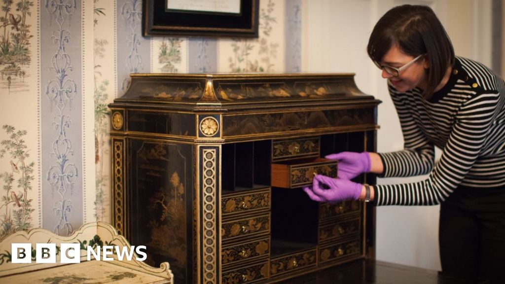 Chippendale treasures to go on display at Leeds Museum - BBC News