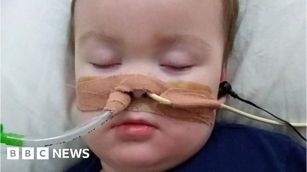 Alfie Evans: Court sets date for toddler's life support to end - BBC News