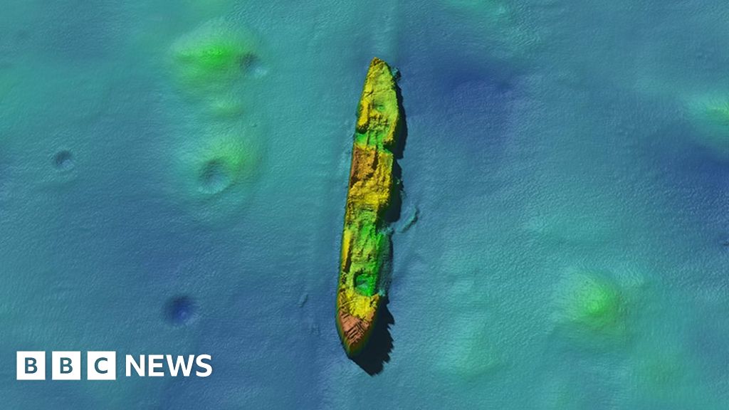 Lottery grant to fund WWI shipwreck search project - BBC News