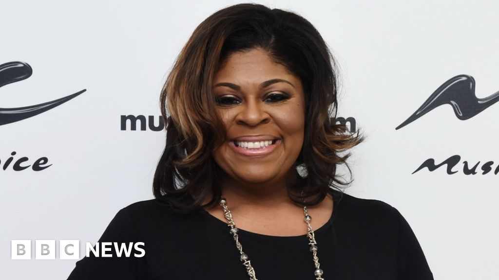 Kim Burrell radio show pulled after gay comments - BBC News