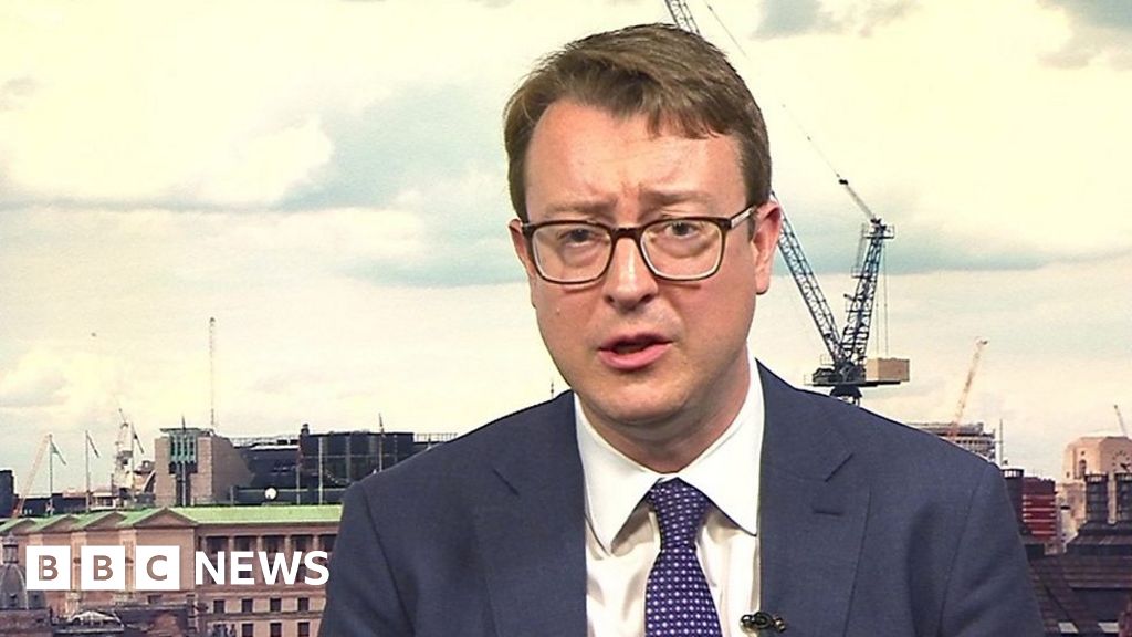 Tory MP Simon Clarke: We can't have committees beyond criticism - BBC News