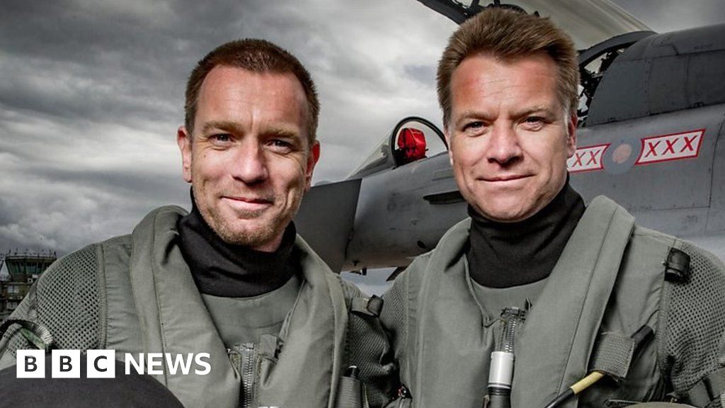 RAF at 100: The A-lister meets the heroes - BBC News