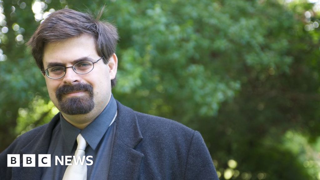 Adrian Tchaikovsky wins Arthur C Clarke Award for science fiction - BBC ...