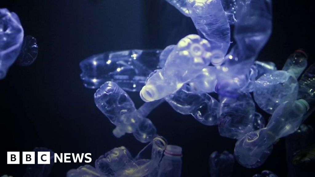 Plastic waste 'could fuel cars' at Swansea University - BBC News