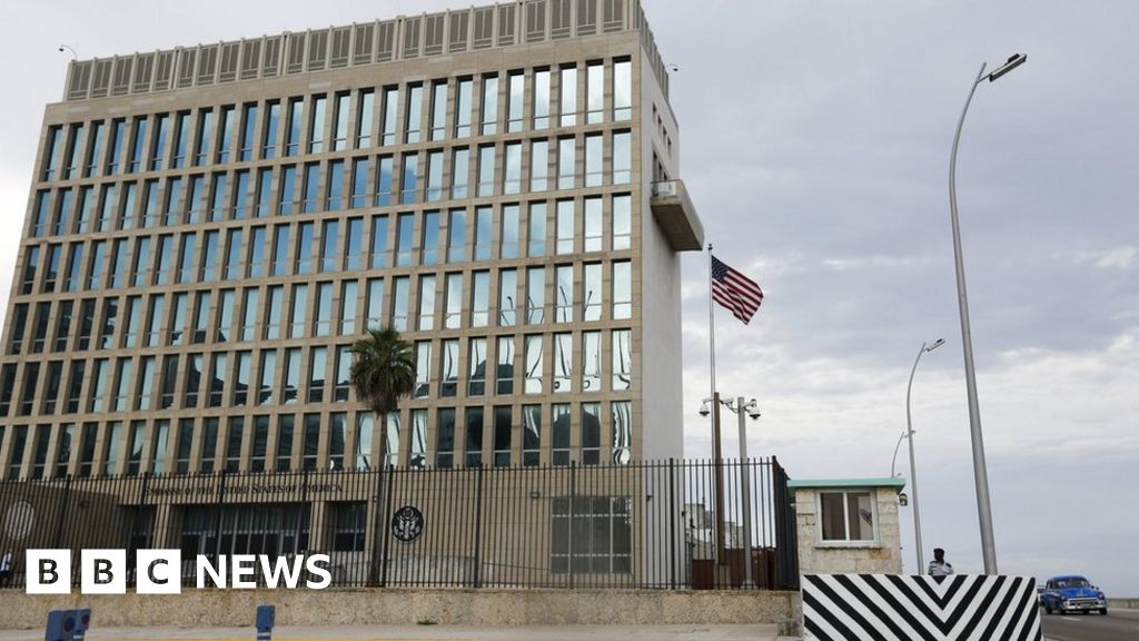 US moves to ease Cuban trade embargo and open businesses - BBC News