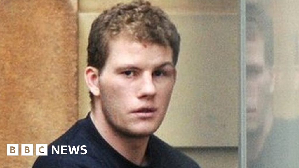 Policewoman's killer Shane Frane goes on the run from prison - BBC News