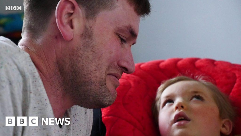 Jackson's Smile: 'I turned my gravely-ill son into a superhero' - BBC News