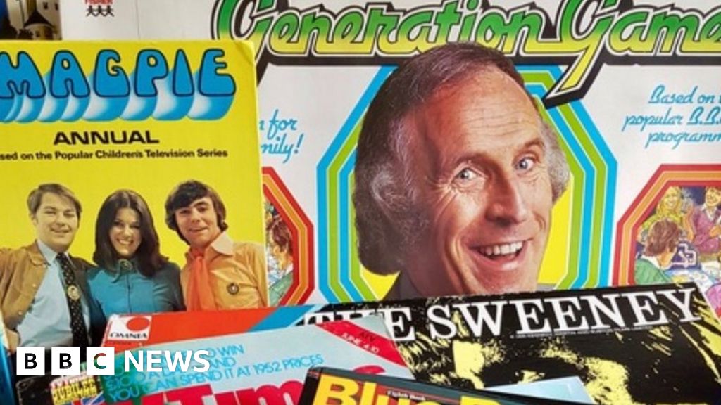 Beverley museum showcases the 'Glam and Gloom' of the 1970s - BBC News