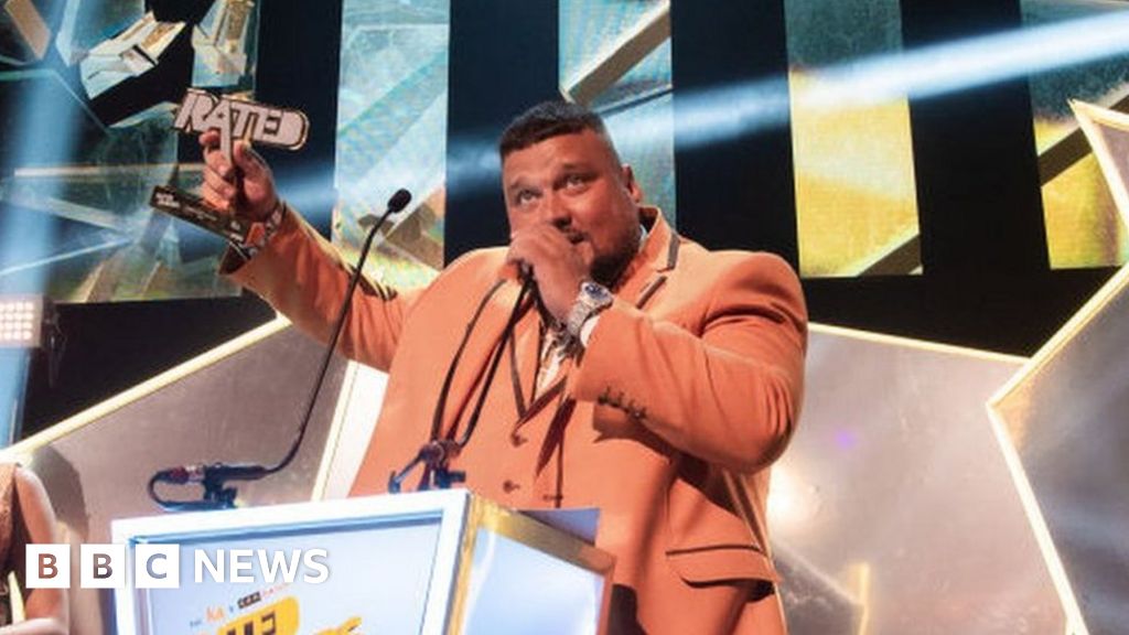 Charlie Sloth joins Apple Music's Beats 1 radio station - BBC News