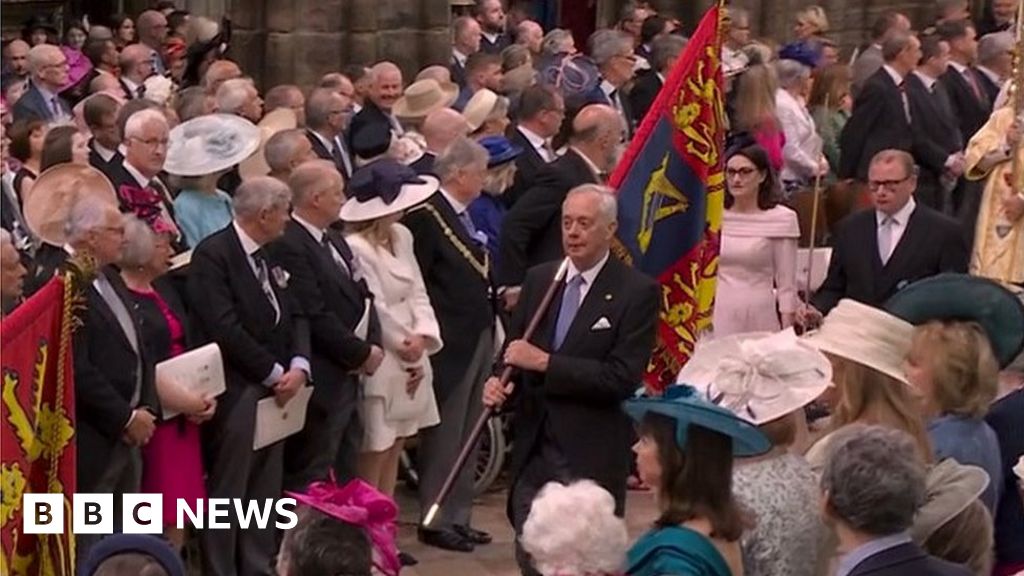 Coronation standard bearer Francis Dymoke dies, aged 68