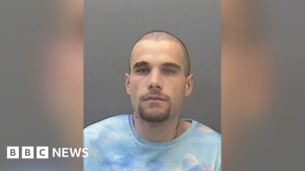 Man jailed for secretly living in ex's Exeter loft - BBC News