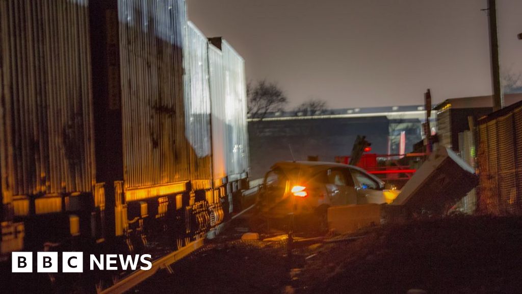 Ipswich level-crossing crash victim's injuries 'life-changing' - BBC News
