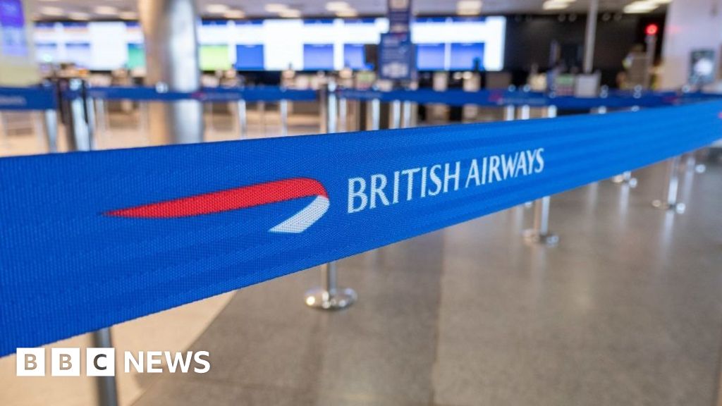 BA passengers face delays after 'technical issue' - BBC News
