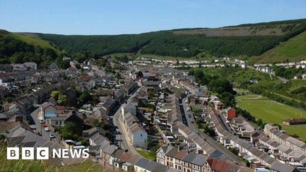 First-time house buyers helped by RCT improvement scheme - BBC News