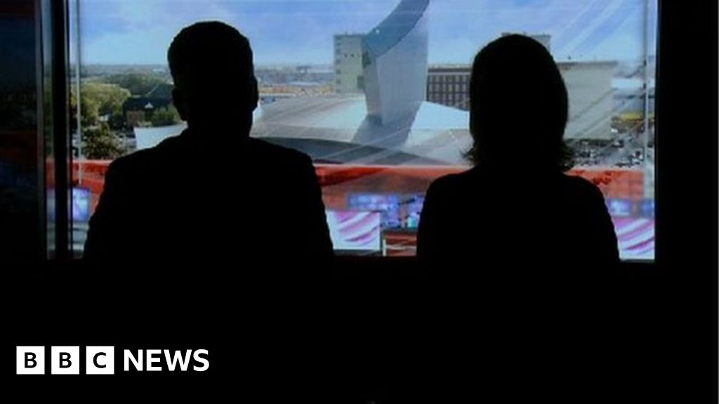 'News blackout' as lights fail in BBC North West Tonight studio - BBC News