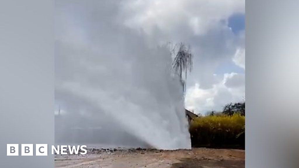 Beeston: Building site video shows water shooting from damaged pipe