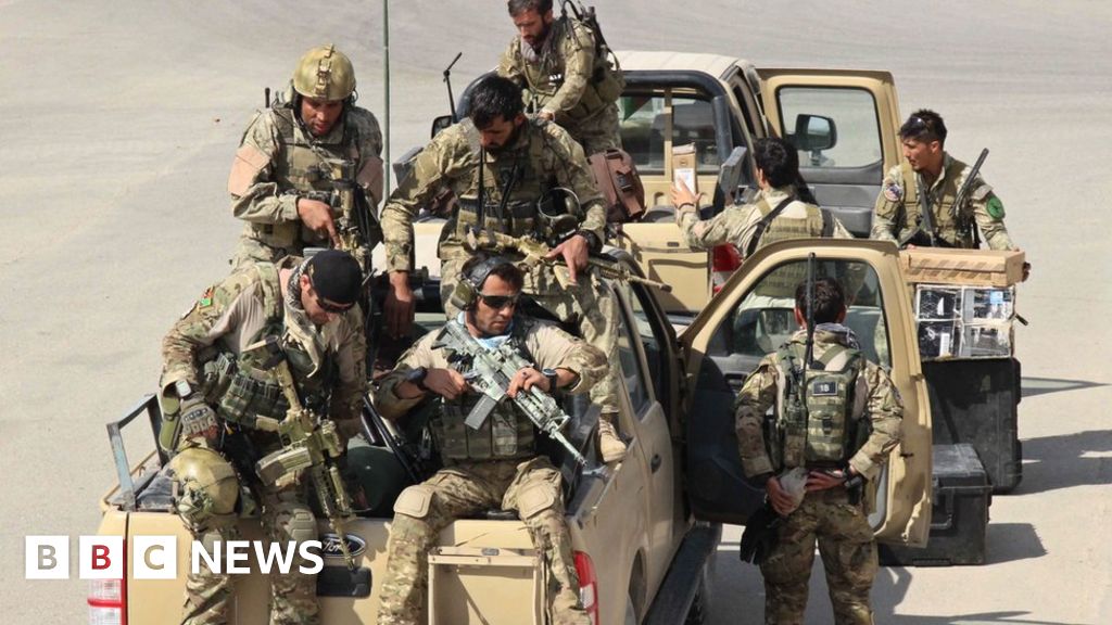 Afghan forces fight to retake Kunduz from Taliban - BBC News