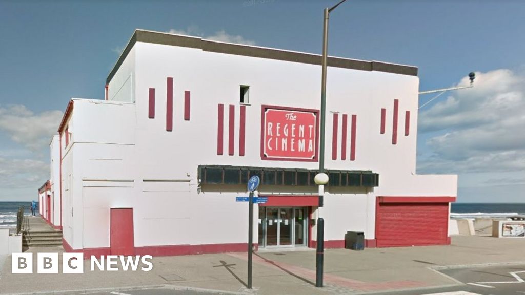 Work starts to save Redcar Regent Cinema - BBC News