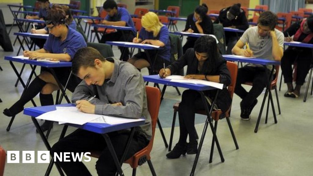 Exam marking appeals to be overhauled, says watchdog - BBC News