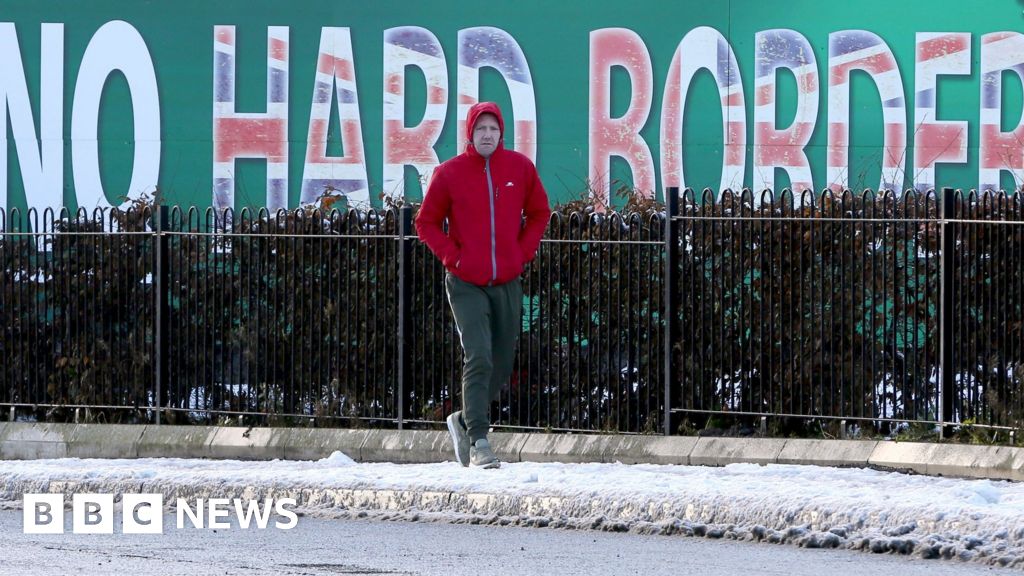 Reality Check: A plan to unlock the Irish border problem - BBC News