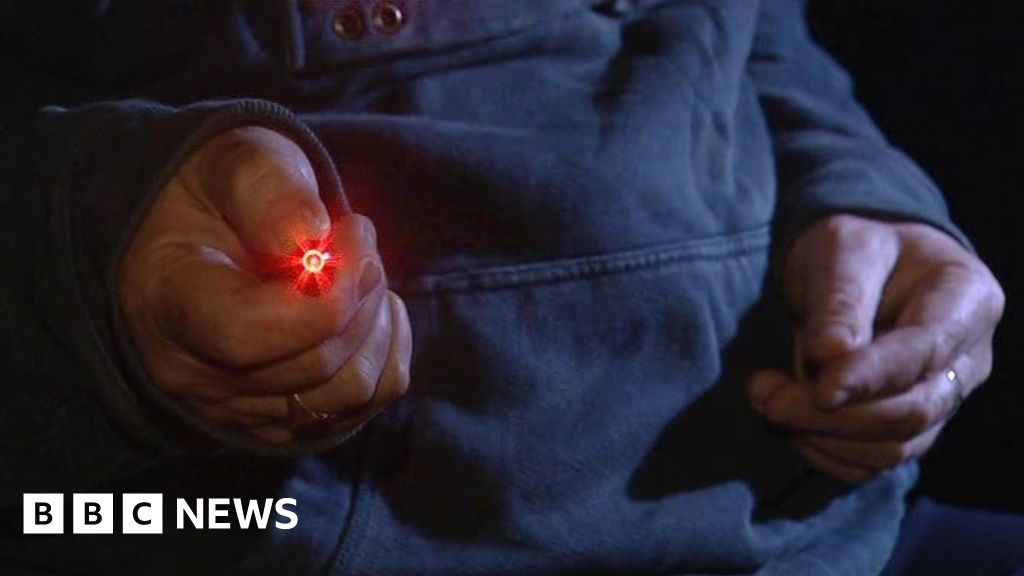 Laser shone on planes landing at Glasgow Airport