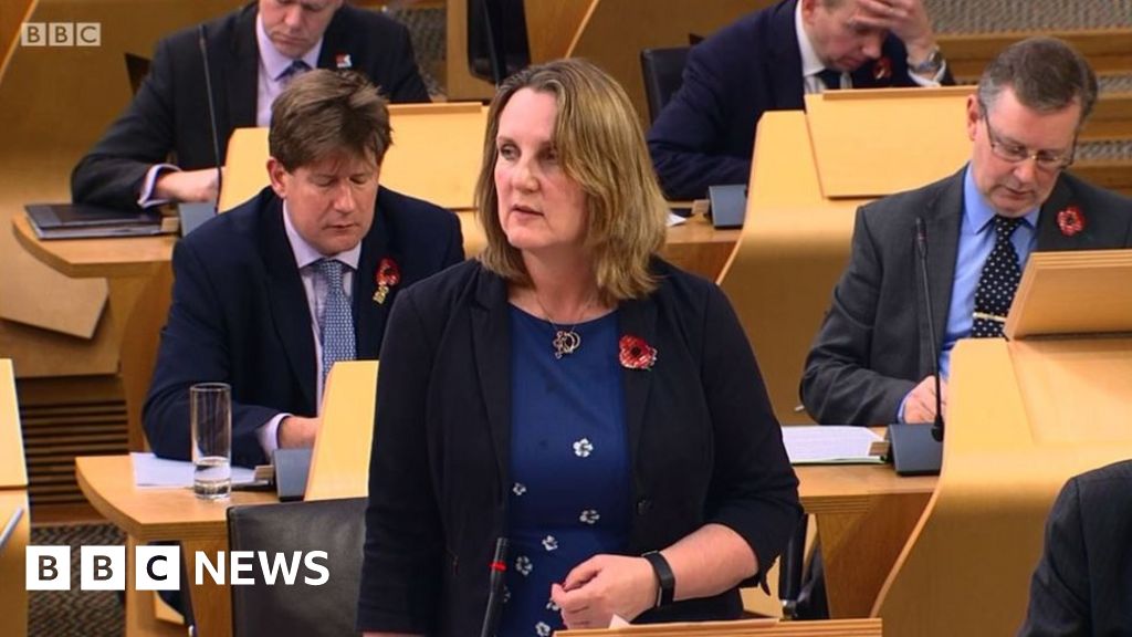 Tory MSPs urge UK government to let asylum seekers work