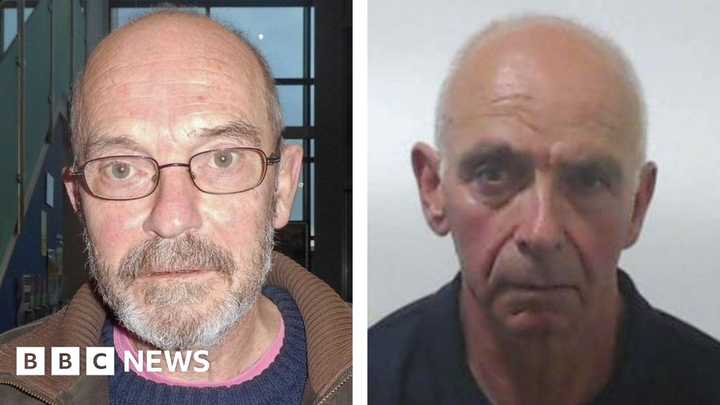 Met Police: Retired officers jailed for child abuse images plot