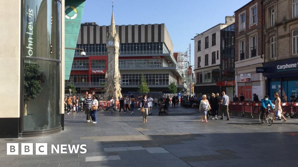 Leicester lockdown: 100 days of extra restrictions in city - BBC News