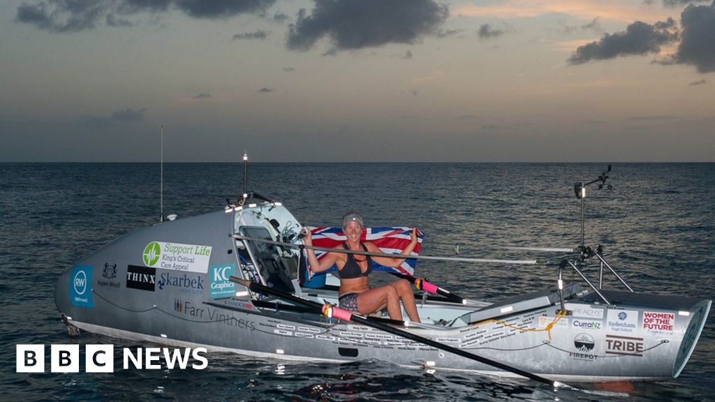 Kiko Matthews breaks Atlantic rowing record - BBC News