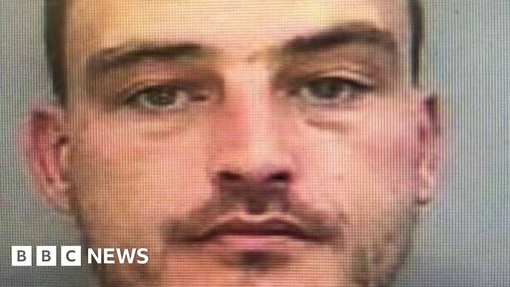 Totnes Police Station burglar jailed for 16 months - BBC News